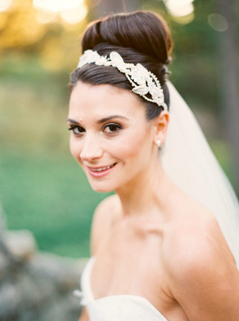 Tiaras para noivas | 30 modelos de inspiração para arrasar