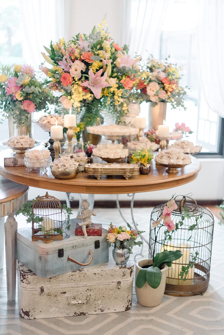 20 inspirações lindas de decoração de mini wedding
